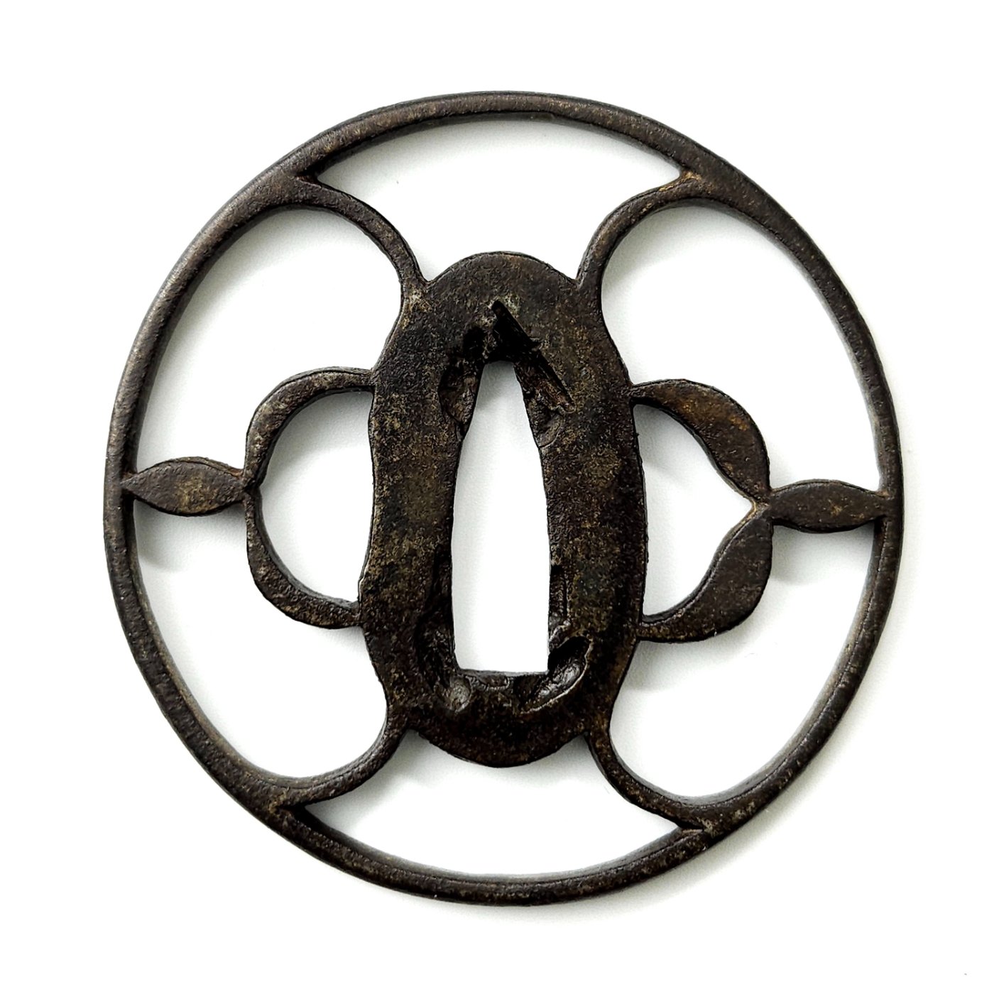 A nice Owari tsuba - Tsubashi